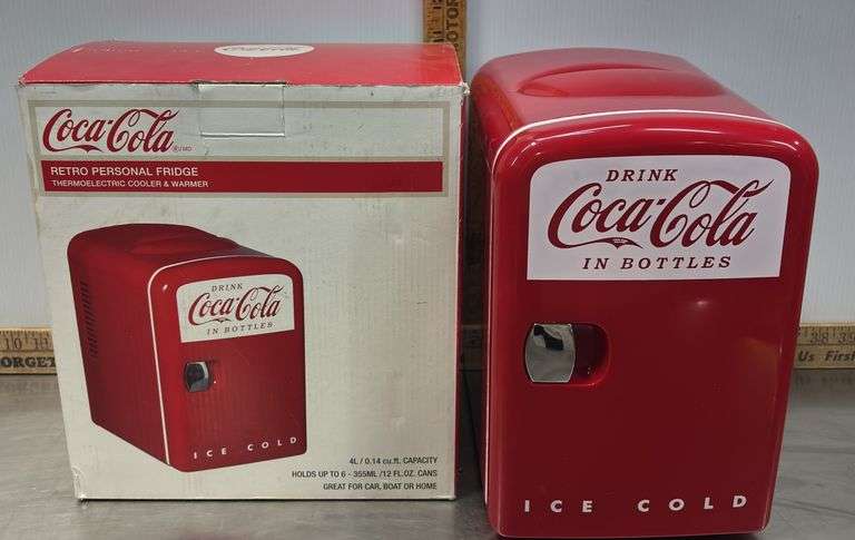Retro Coca-Cola Personal Fridge - Sherwood Auctions