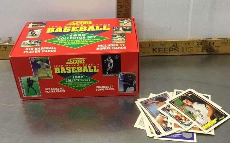 Score 1992 Major League Baseball Cards and Topps Cards - Sherwood Auctions