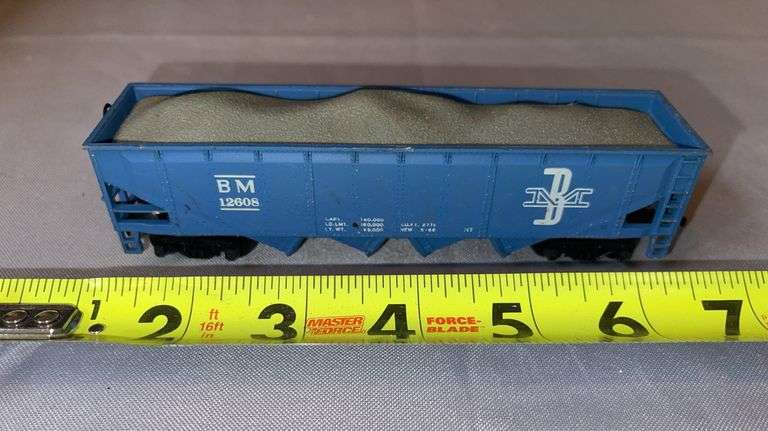 HO Scale Tyco Boston Maine BM 12608 Hopper Car - Sherwood Auctions