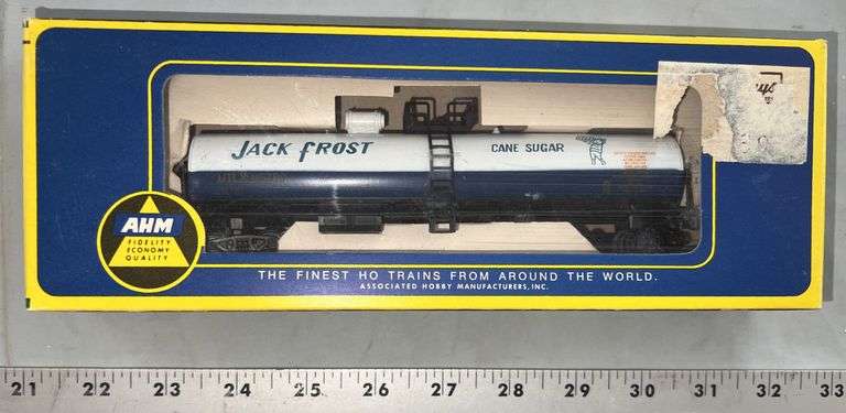 HO Scale AHM 5297 F Jack Frost Heated Tank Car UTLX 85780 - Sherwood ...