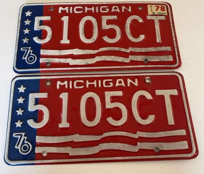 1976 Michigan License Plates (2) - Sherwood Auctions