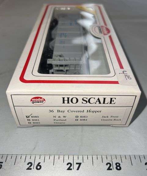 Model Power HO Scale "Norfolk & Western" NW 177504 2-bay Cement Hopper ...