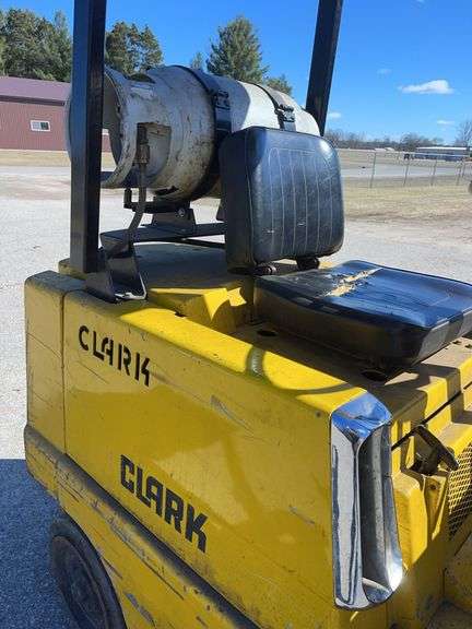 Clarklift Propane Powered Fork Truck- 5000 capacity - Sherwood Auctions