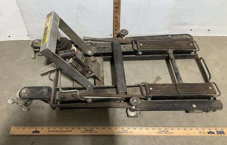 Larin 1500 lbs. Motorcycle ATV Jack - Sherwood Auctions