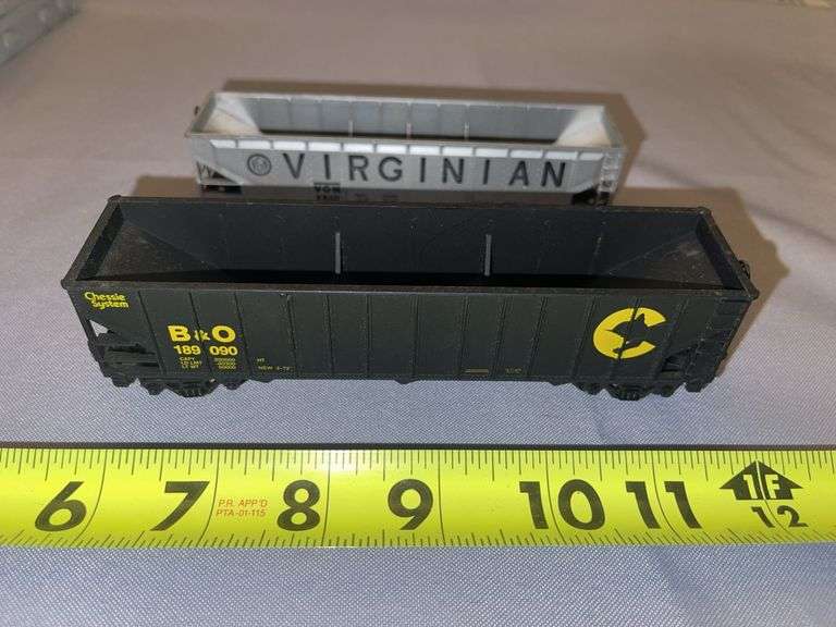 Chessie System B&O N Scale 3-Bay Hopper & Tyco HO Virginian Hopper Car ...