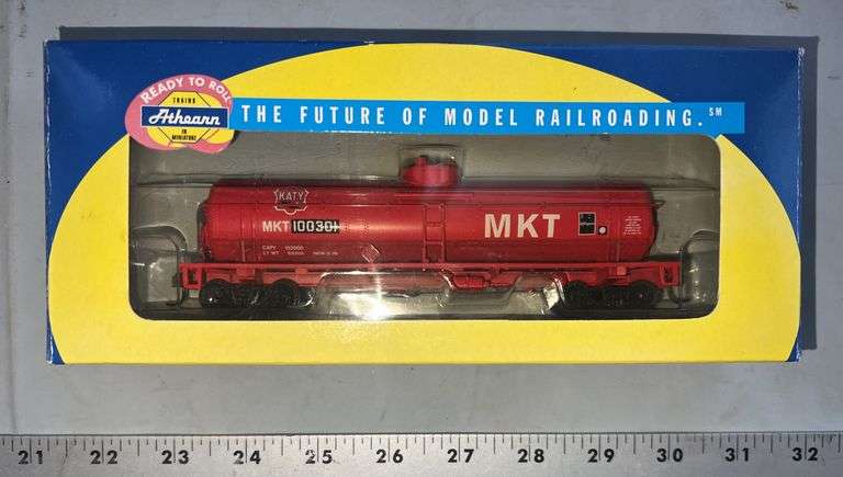 Athearn RTR HO Scale MKT Katy Red Single Dome Tank Car 100301 Item 7302 ...