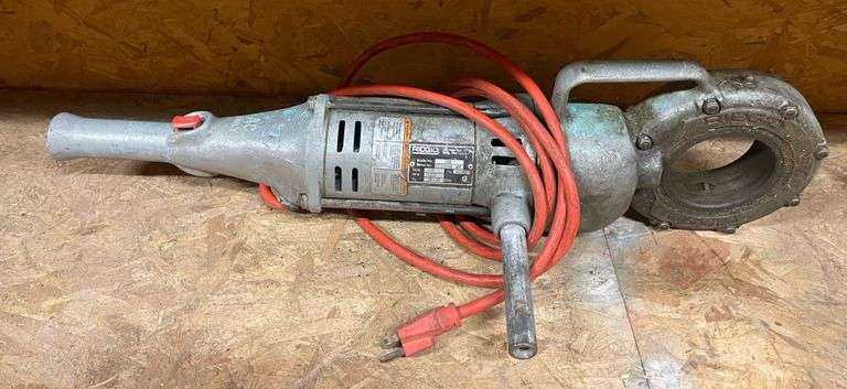 Ridgid Tool 700 Handheld Power Drive Pipe Threader- has power ...