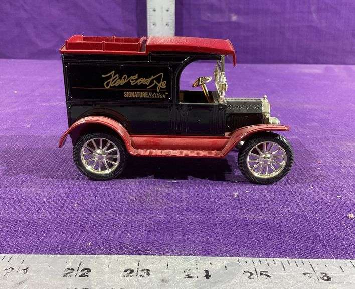 Ertl Die Cast 1913 Ford Model T Delivery Van - Sherwood Auctions