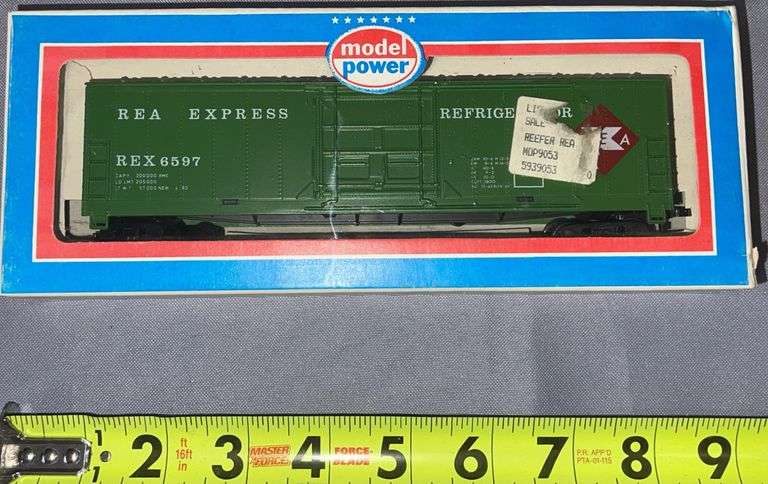 Model Power REA Express Reefer #6597 Car - Sherwood Auctions