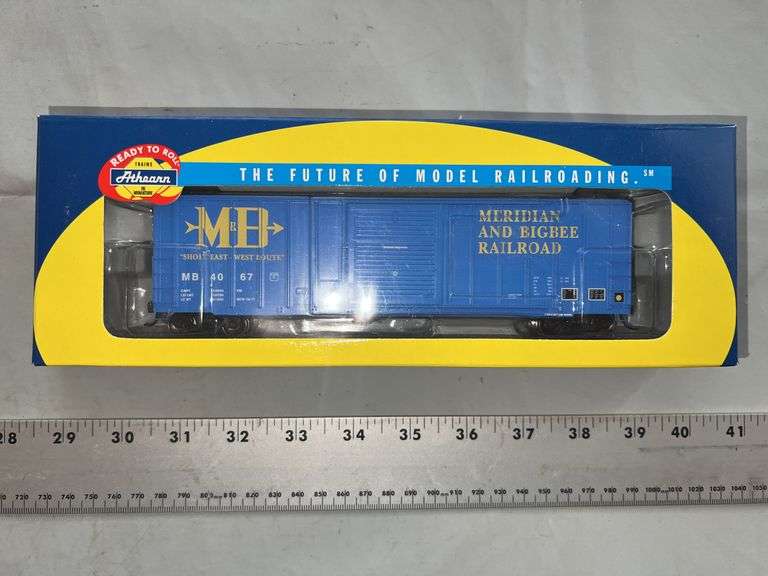 Athearn HO Scale 50’ Meridian & Bigbee FMC Boxcar MB 4067 - Sherwood Auctions