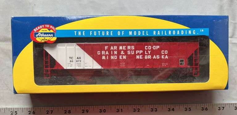 Athearn HO Scale 7154 54' PS Hopper Farmer's Co-Op #60072 - Sherwood ...