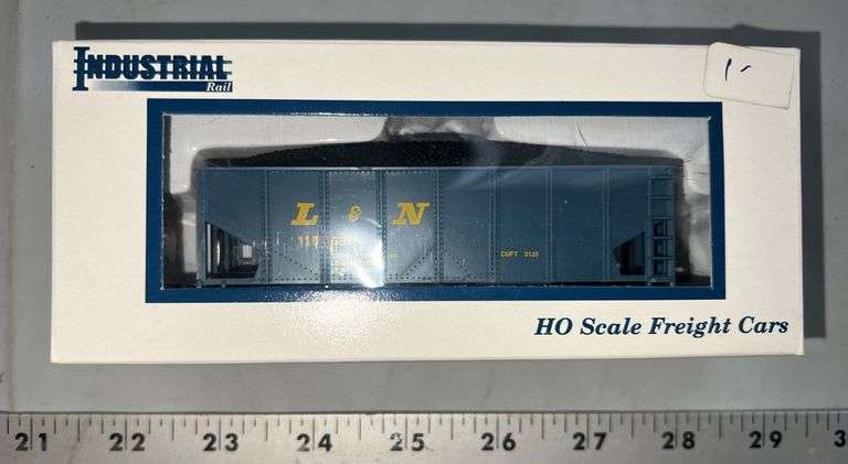 HO Scale Industrial Rail Plastic Blue Coal Car L & N #115391 With Coal ...