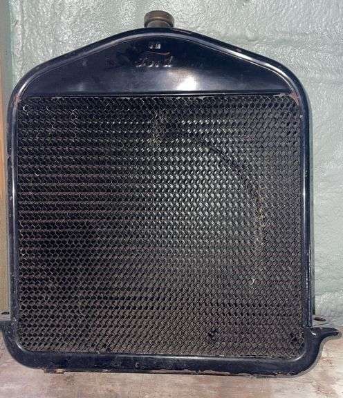 1913 Ford Model T Radiator - Sherwood Auctions