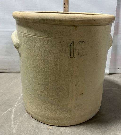 Number 10 Stone Wear Crock - Sherwood Auctions