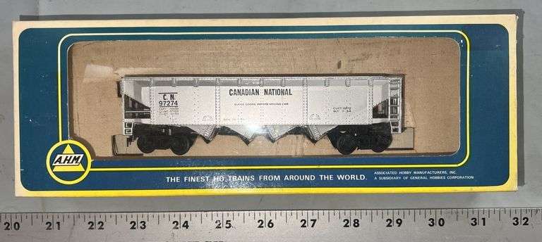 AHM HO Scale Canadian National Hopper Car #97274 - Sherwood Auctions