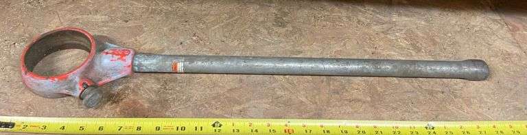 Ridgid 4” Ratchet & Handle - Sherwood Auctions