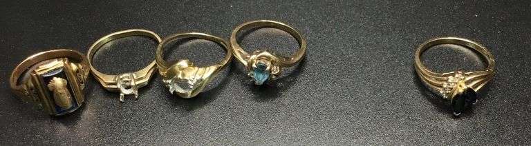 4 10Kt. And 1 14Kt. Gold Rings - Sherwood Auctions