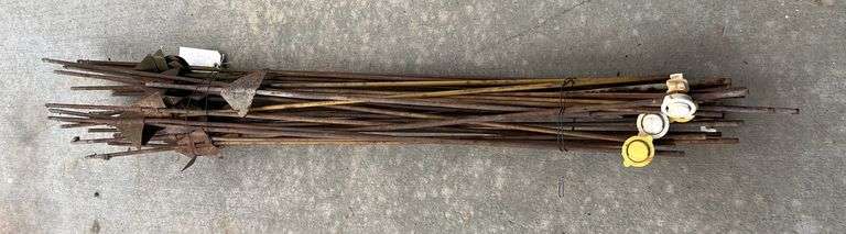 Qty-30 Steel Electric Fence posts 48” Tall - Sherwood Auctions