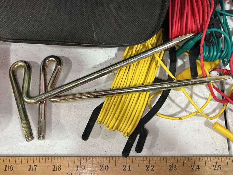 Extech Earth Ground Resistance Tester Kit #382252 - Sherwood Auctions