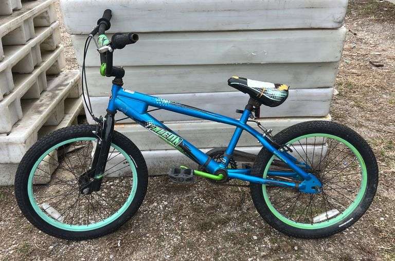 Falcon BMX Bike - Sherwood Auctions