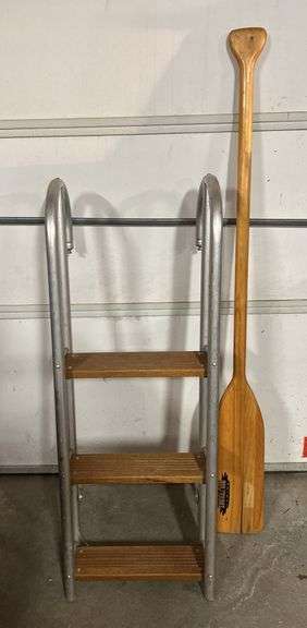 Pontoon Boat Ladder & Wooden Paddle - Sherwood Auctions