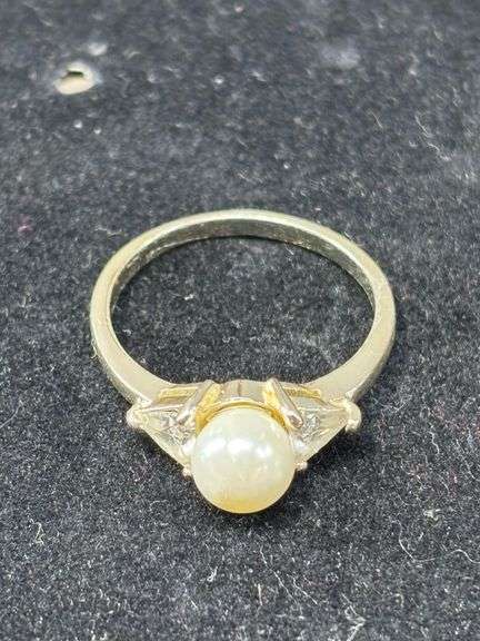 Rings - Sherwood Auctions