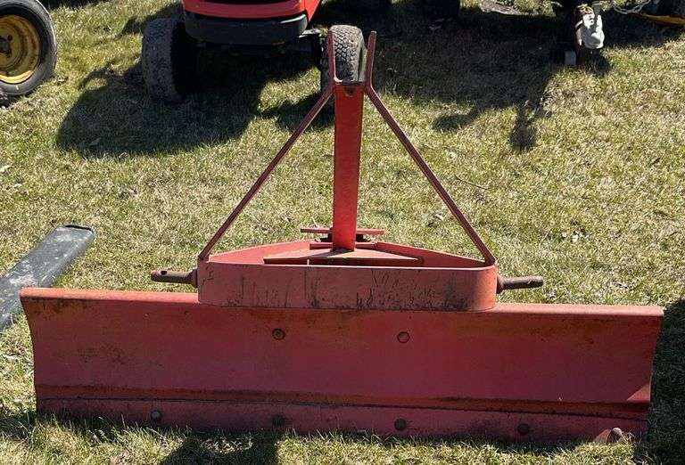 3 Point 5’ Back Blade - Sherwood Auctions