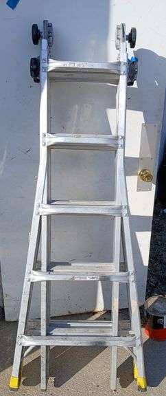 Gorilla Type 1A 300 lb Load Capacity Ladder - Sherwood Auctions