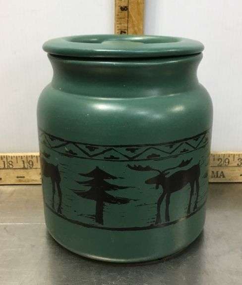 Vintage Green Pottery Moose Cookie Jar - Sherwood Auctions
