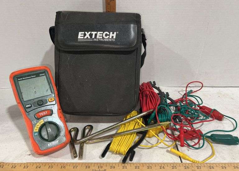 Extech Earth Ground Resistance Tester Kit #382252 - Sherwood Auctions