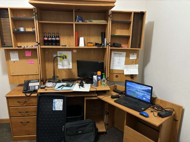 Office Desk, 70”T X 40”W, Desk Lamp, Samsung Computer Monitor & HP ...