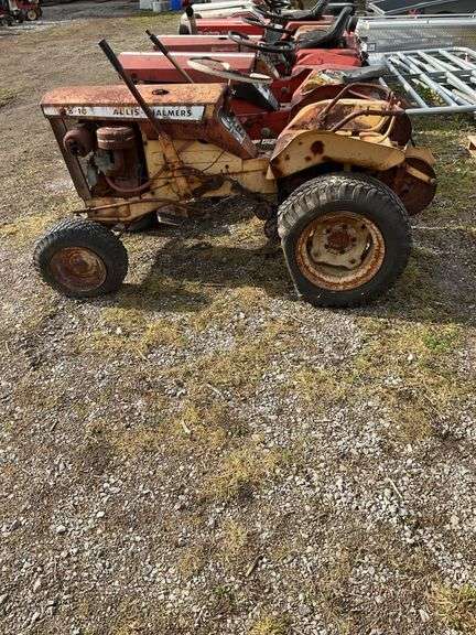 Allis Chalmers B-10 Garden Tractor Non Running - Sherwood Auctions