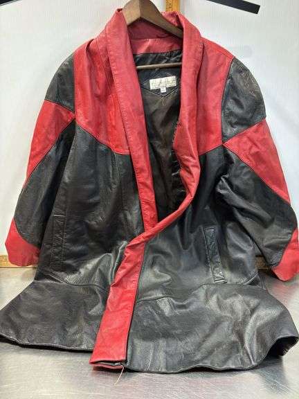 Jon Lawrence LTD. Size M Jacket - Sherwood Auctions