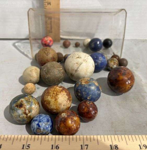 1800s Bennington clay marbles - Sherwood Auctions