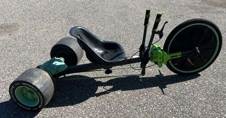 Huffy Drift Trike Green Machine - Sherwood Auctions