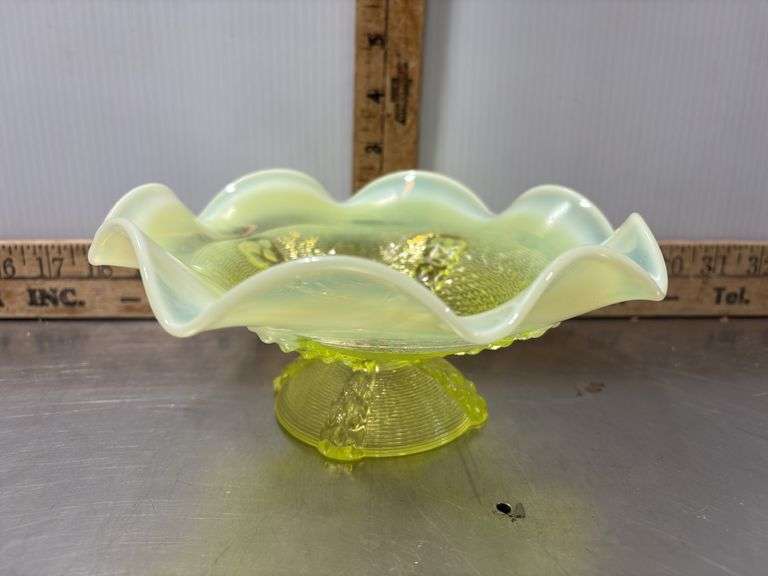 Yellow Fenton Ruffle Edge Bowl - Sherwood Auctions