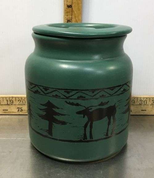Vintage Green Pottery Moose Cookie Jar - Sherwood Auctions
