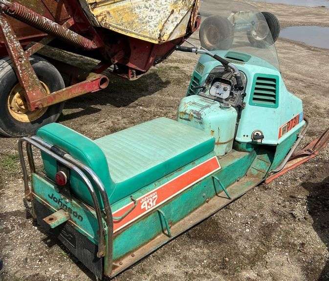 Johnson Skee-Horse 437 - Sherwood Auctions