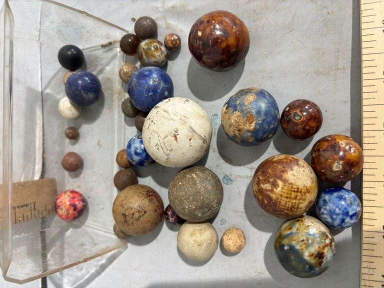 1800s Bennington clay marbles - Sherwood Auctions
