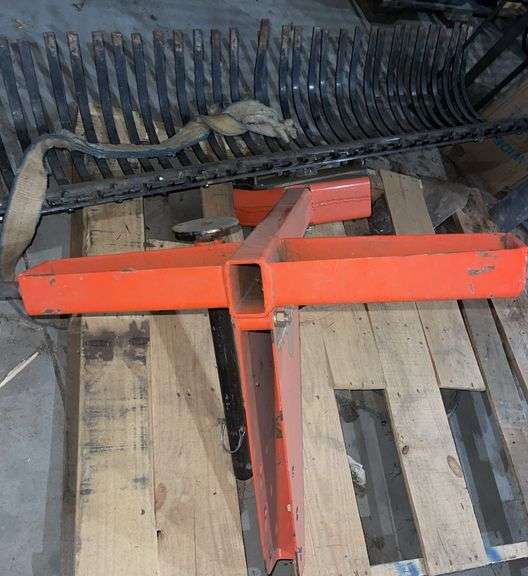 Land Pride 5’ wide York Rake w/ 3-point Quick Hitch - Sherwood Auctions