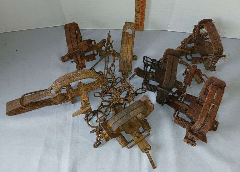 Seven Spring Coil Animal Traps - Sherwood Auctions