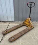 5000 Pound Capacity Pallet Jack - Sherwood Auctions