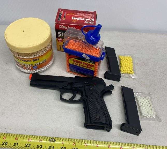 Air-soft BB Gun and BBs - Sherwood Auctions