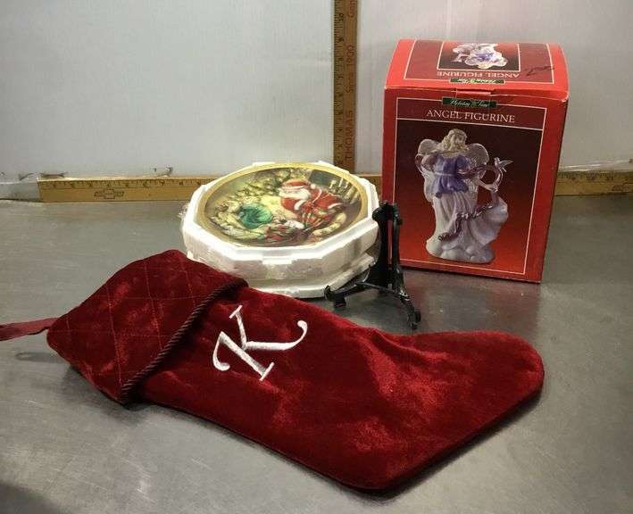 Christmas Decor, Stocking, Shelf and Plate Holder - Sherwood Auctions