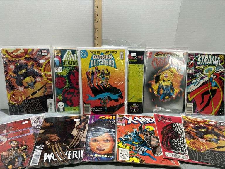Marvel Comics & DC Comic The Last Issue of Batman and the Outsiders ...