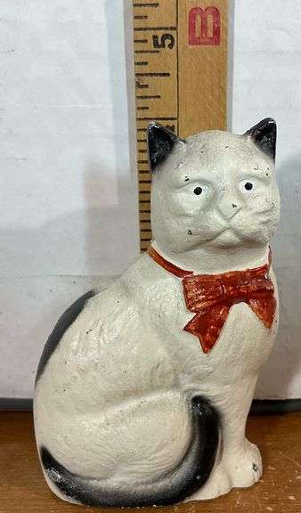 Vintage Cast Iron Cat Bank - Sherwood Auctions