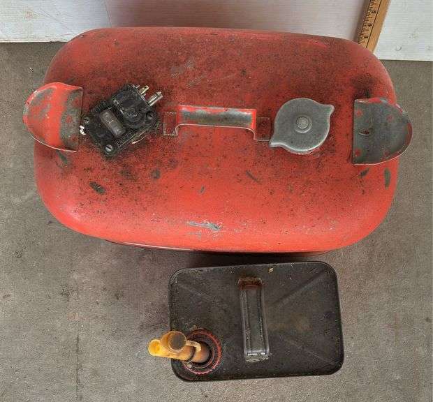 Johnson Gas Can, Gas Master Gas Can - Sherwood Auctions