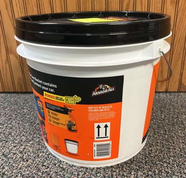 ArmorAll 9 Pack Car Care Bucket - Sherwood Auctions