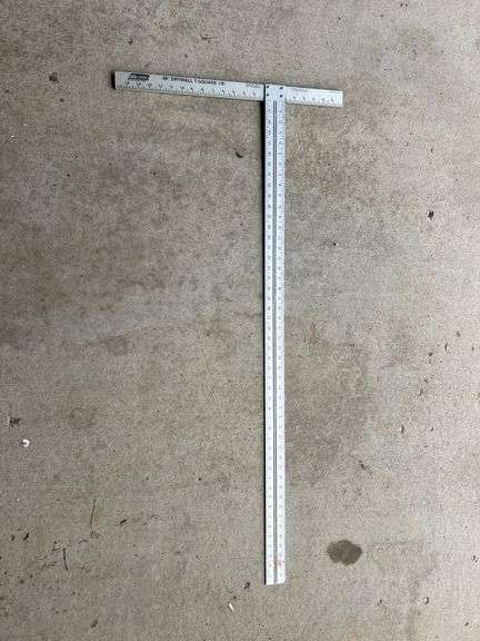 Drywall T Square 48” - Sherwood Auctions