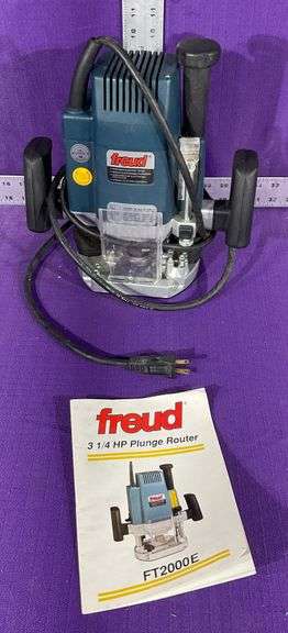 Freud 3.25 HP Corded Plunge Router Has Power When Plugged In - Sherwood ...